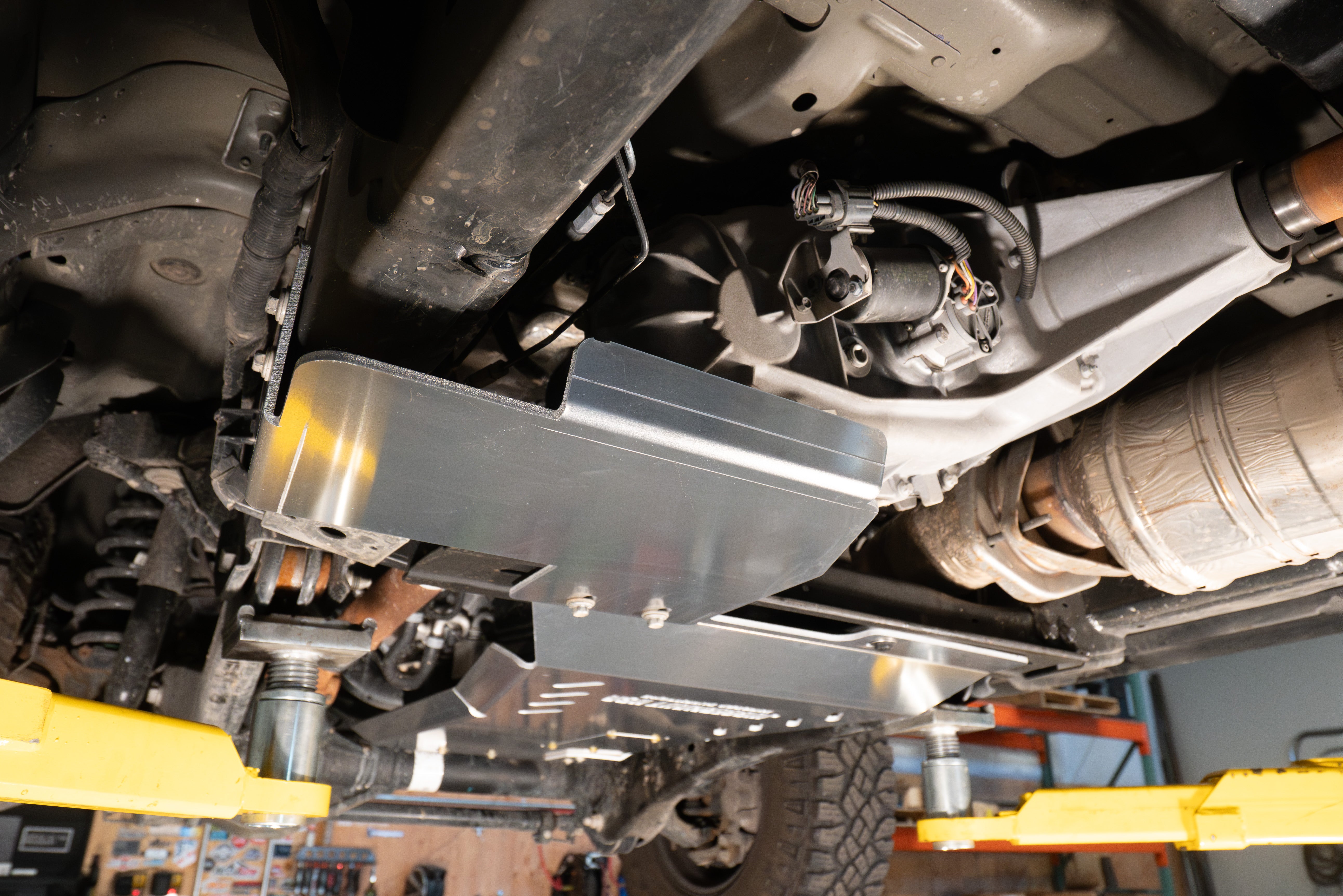 2020+ Ford Super Duty Transfercase Skid Plate (F250, F350, F450, F550 ...